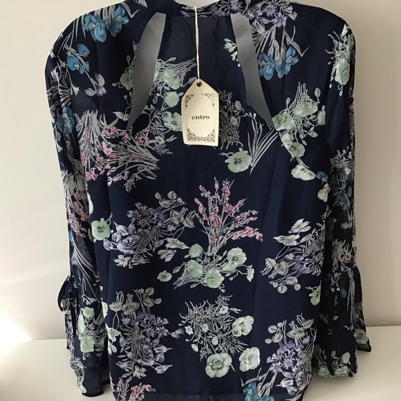 entro | Tops | Top Medium Navy Pink Floral Bell Slv Nwt Entro | Poshmark